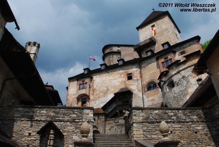 Zamek Orawski / Oravský hrad (Słowacja) – przewodnik – Podróże małe i ...
